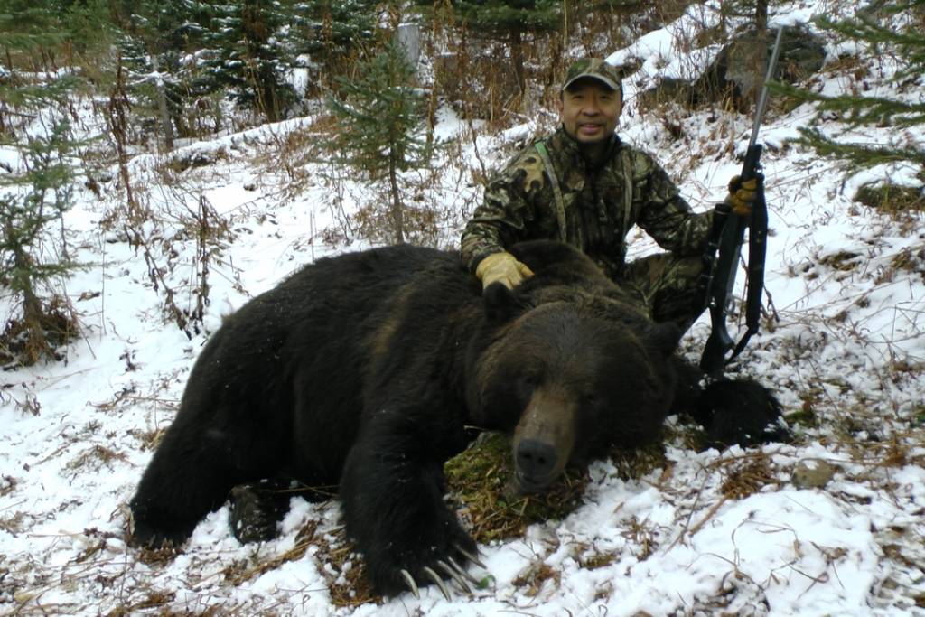 Opatcho Lake Guide & Outfitters - Hunting Fishing Big Game Hunting in ...